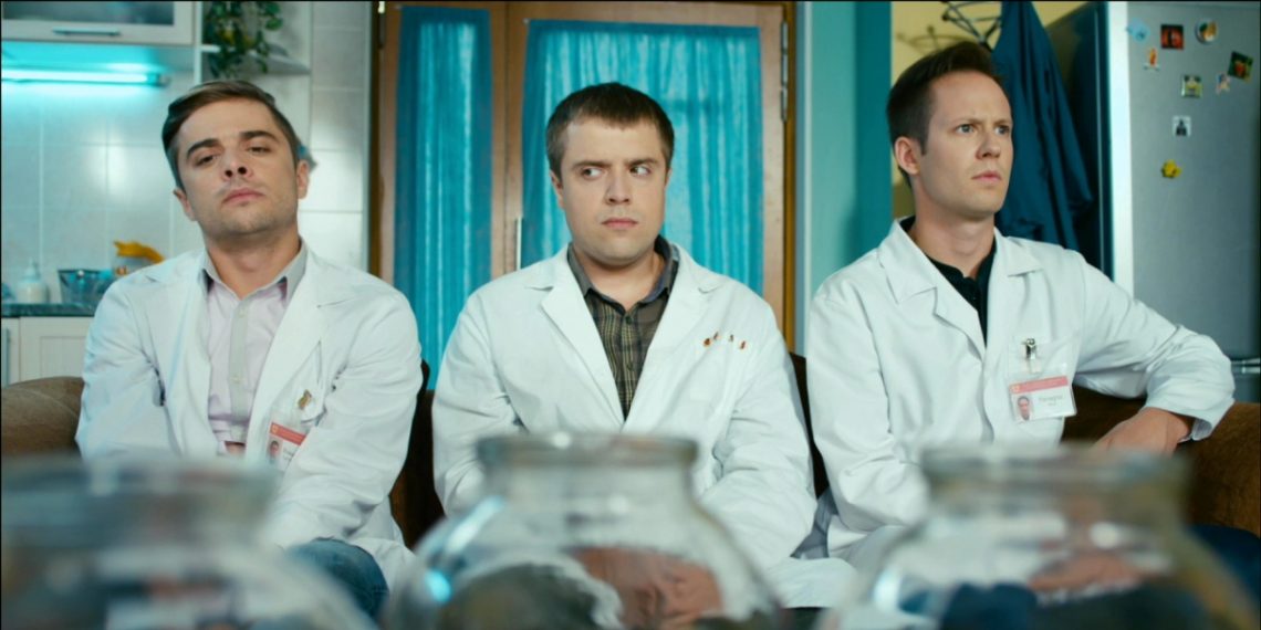15 российских комедийных сериалов, которые скрасят скучный вечер ...
