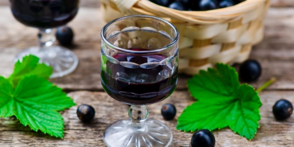 Домашние настойки: рецепты — Лайфхакер