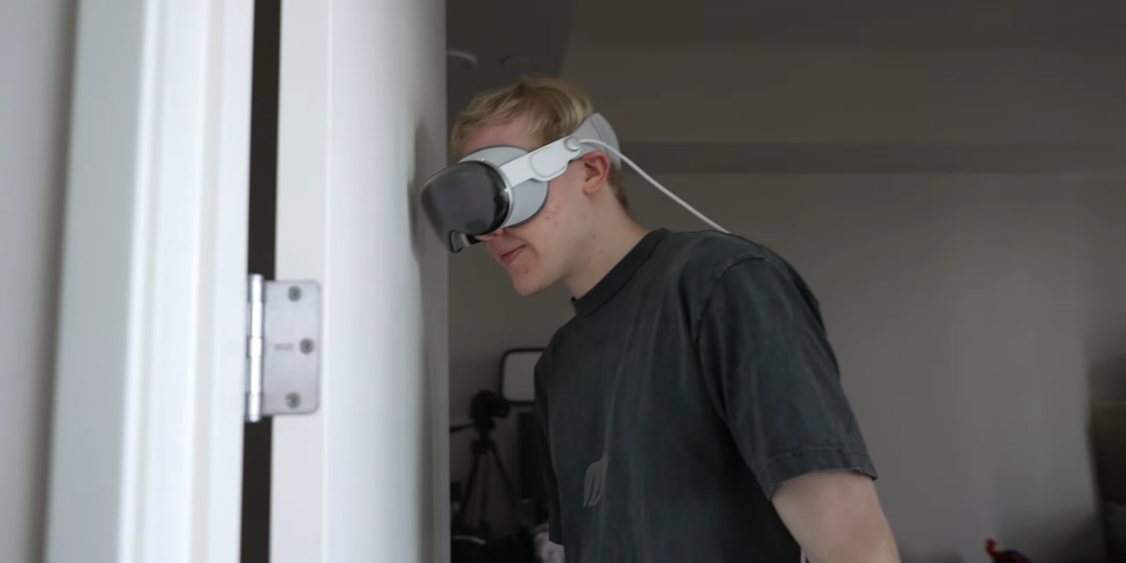 Прочность гарнитуры Apple Vision Pro проверили в домашнем краш-тесте ...