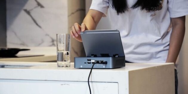 Miniproca представила мини-ПК с собственным откидным 4K-экраном — Лайфхакер